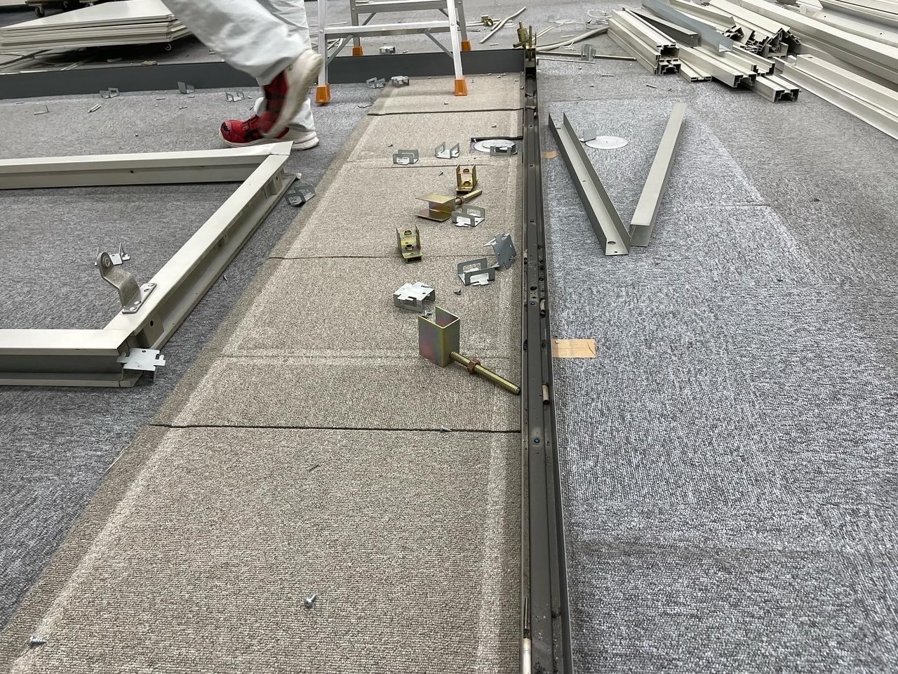 スチールパーティションを解体撤去いたしました！ | 株式会社Nobel Work Styles